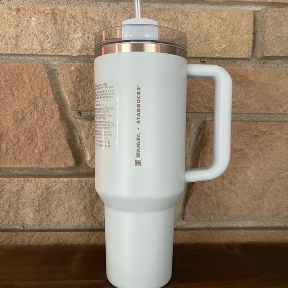 Stanley | Dining | Pendingnwt 224 Stanley X Starbucks New Spring Blue ...